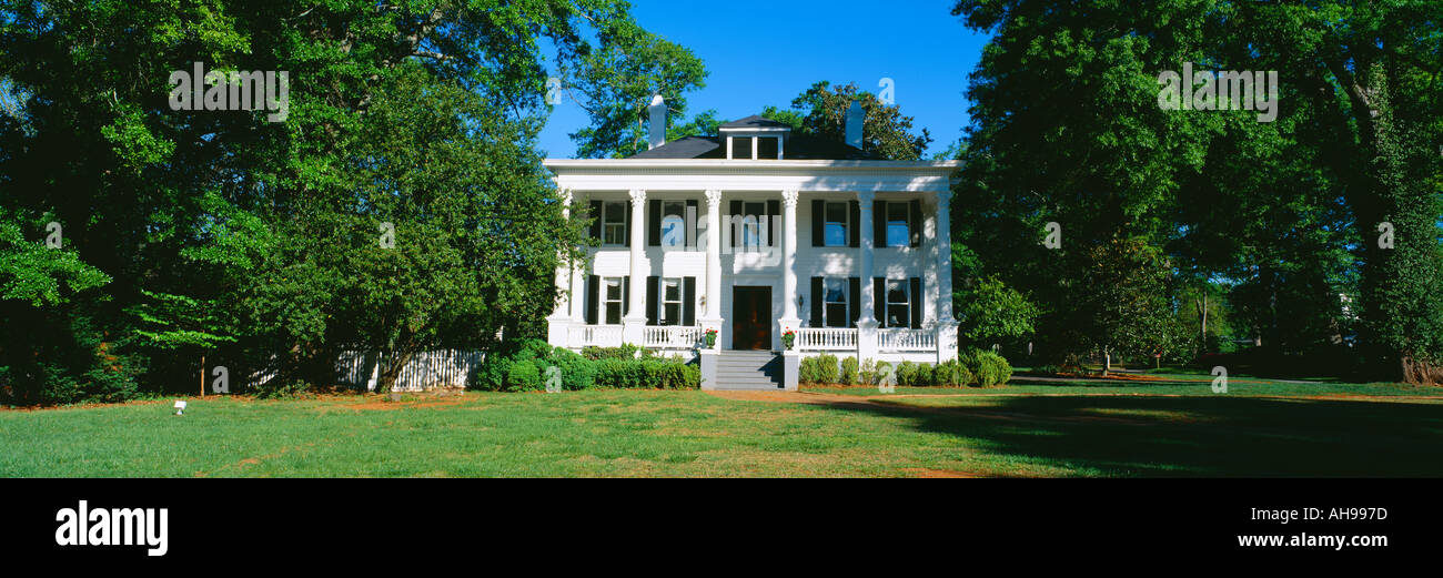 Historic home in Madison Georgia Stock Photo - Alamy