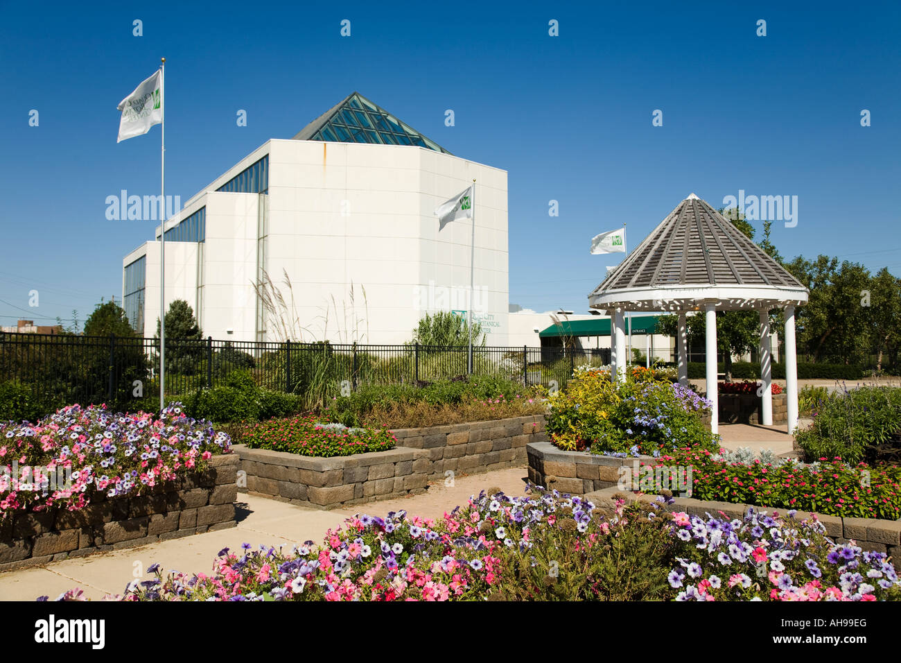 Quad Cities Botanical Center