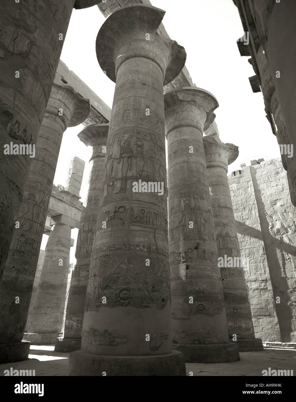 Karnak huge stone hi-res stock photography and images - Alamy