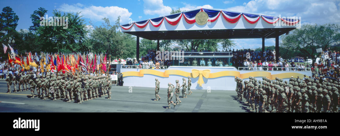 Gulf war victory parade hi-res stock photography and images - Alamy