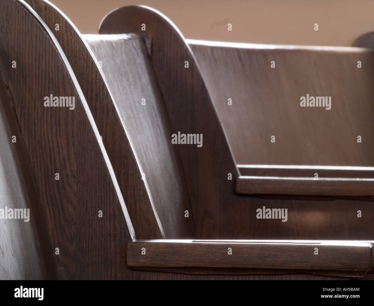 Pews or benches seats in a historic Jewish Synagogue Stock Photo - Alamy