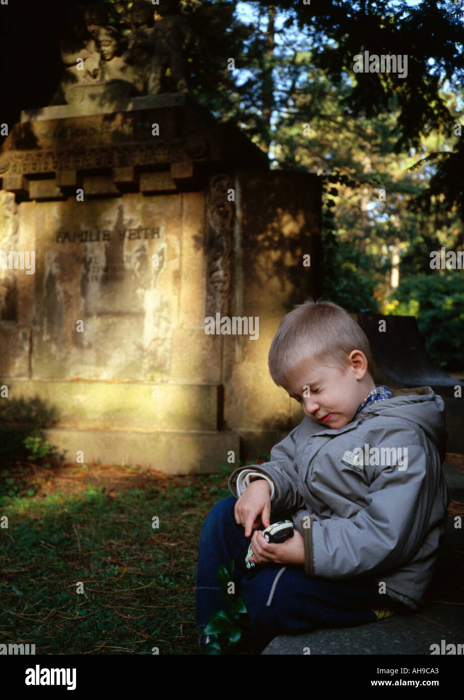 Being in mourning Stock Photo - Alamy