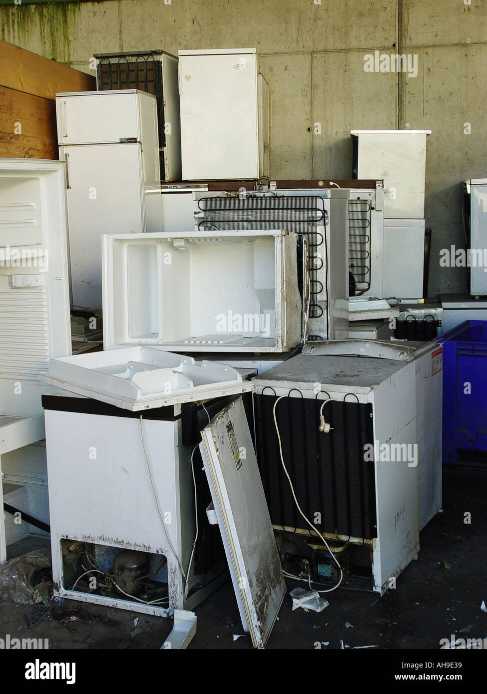 Refrigerator Freezer Recycling High Resolution Stock Photography and ...
