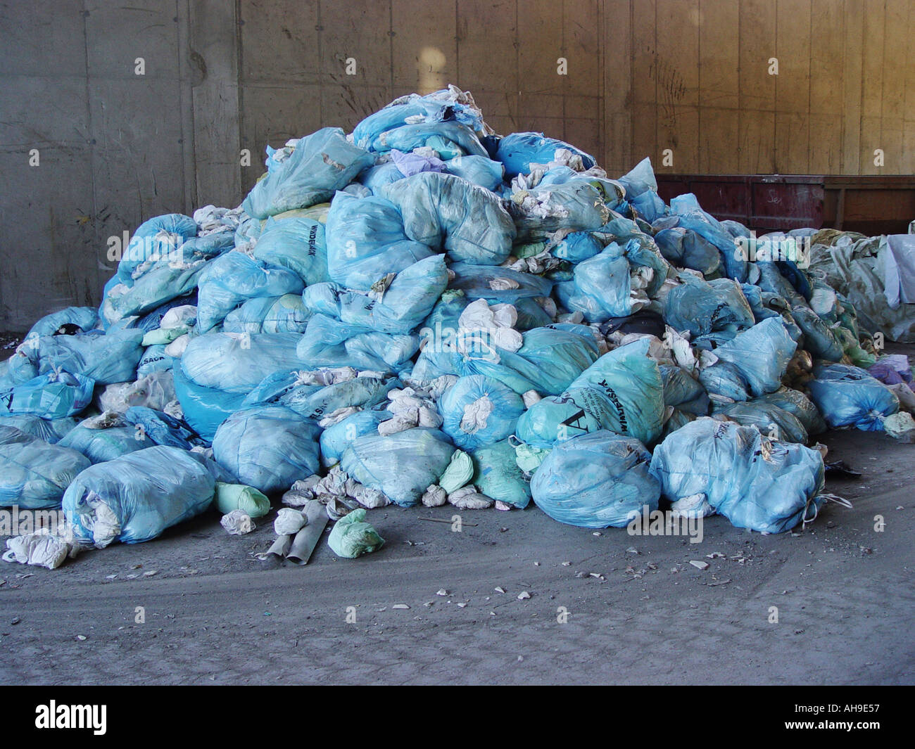 Refusecollection hi-res stock photography and images - Alamy