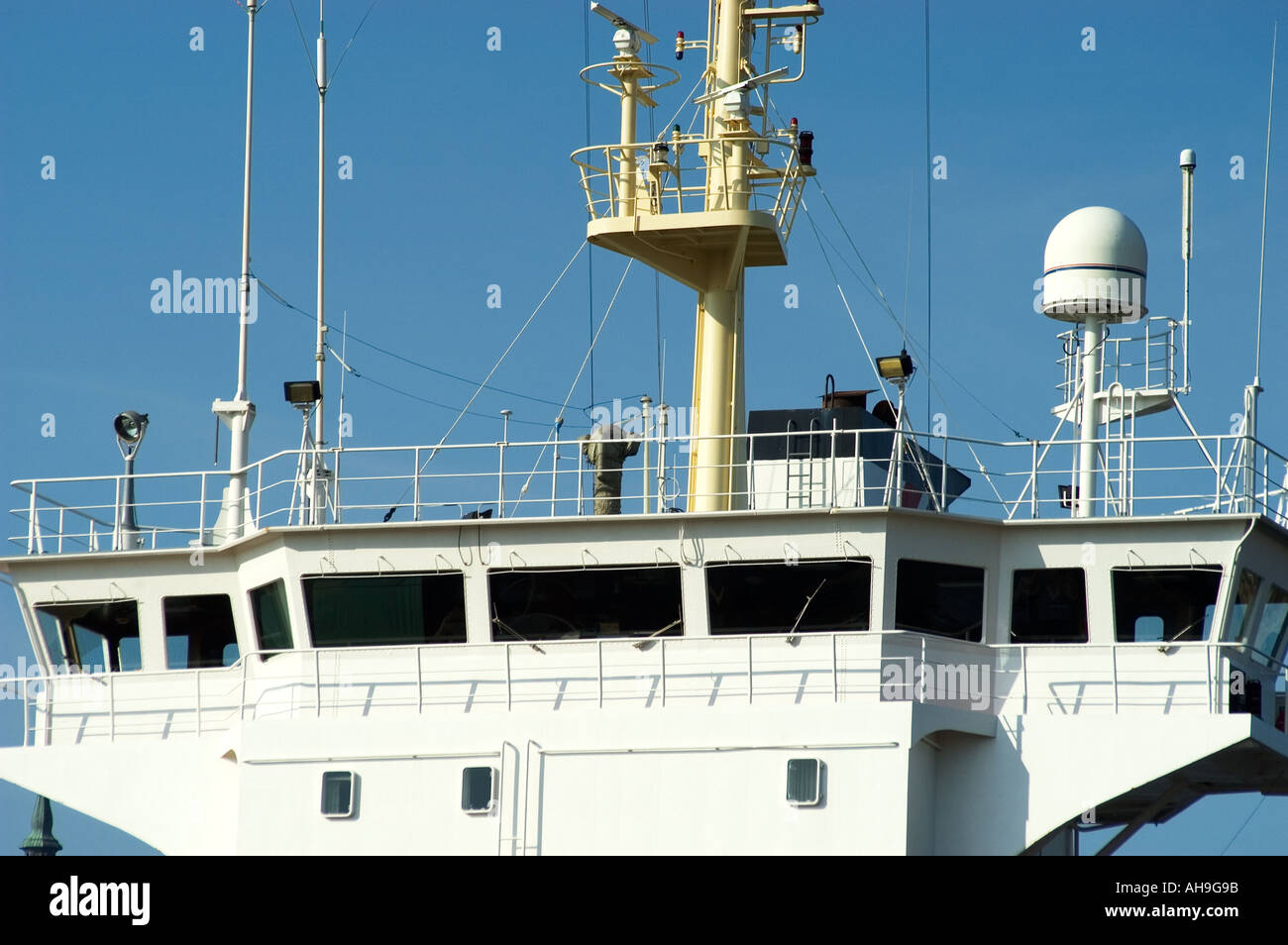 Bridge of a ship Stock Photo - Alamy