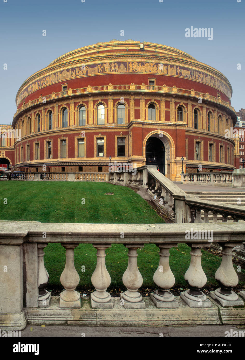 Royal albert hall architecture detail hi-res stock photography and ...