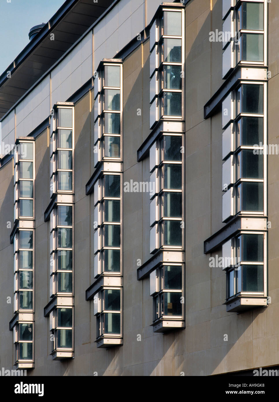 Liverpool institute performing arts lipa hi-res stock photography and ...