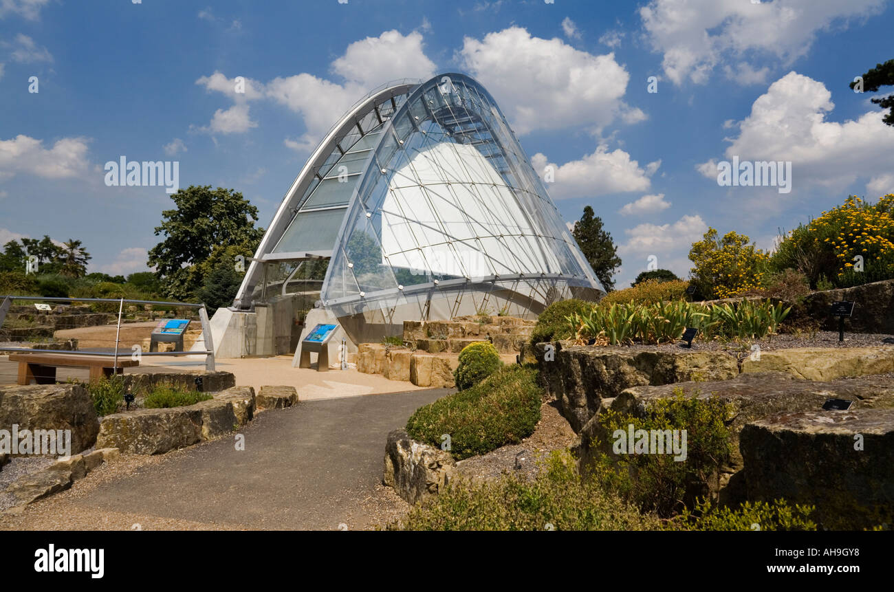 The Davies Alpine House - Royal Botanic Gardens Kew Stock Photo - Alamy