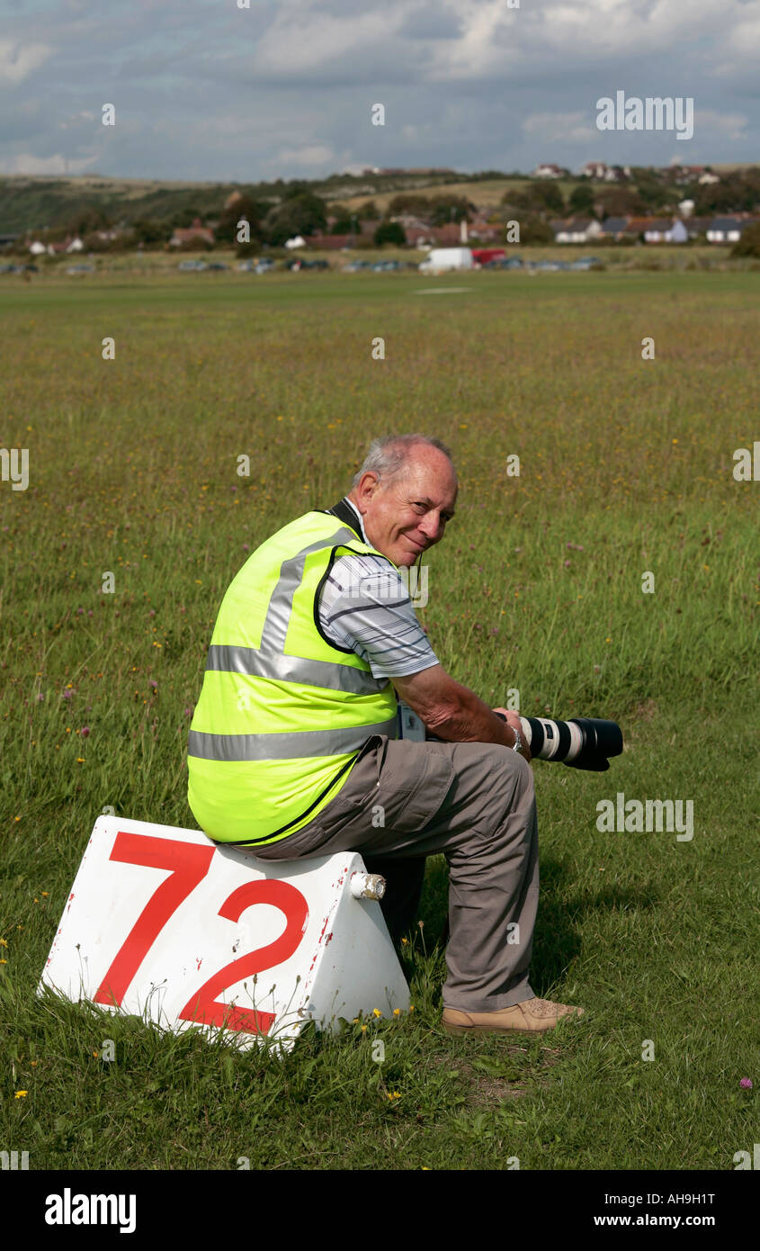Aircraft spotter hi-res stock photography and images - Alamy