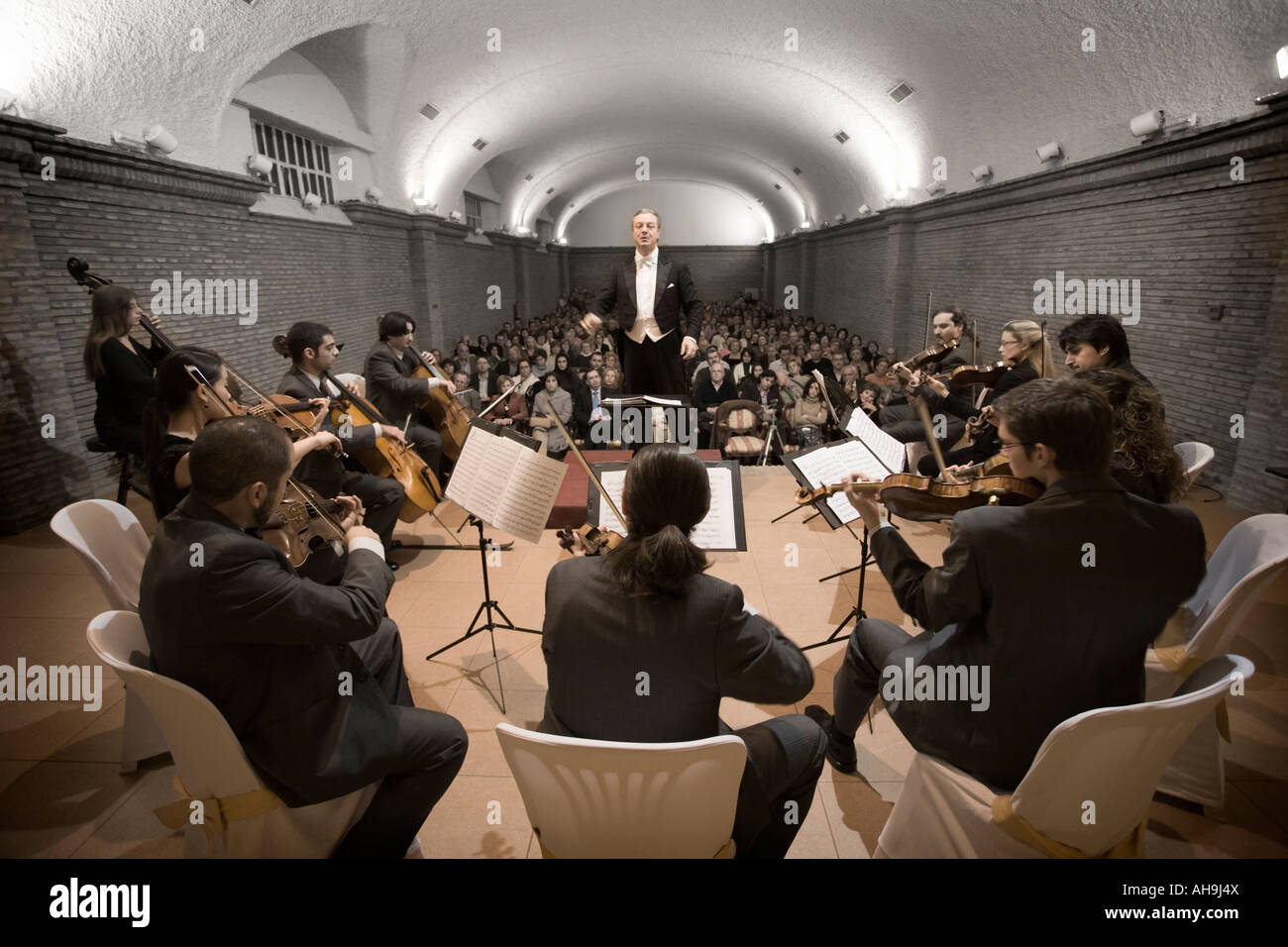 Instrumento musical barroco hi-res stock photography and images - Alamy