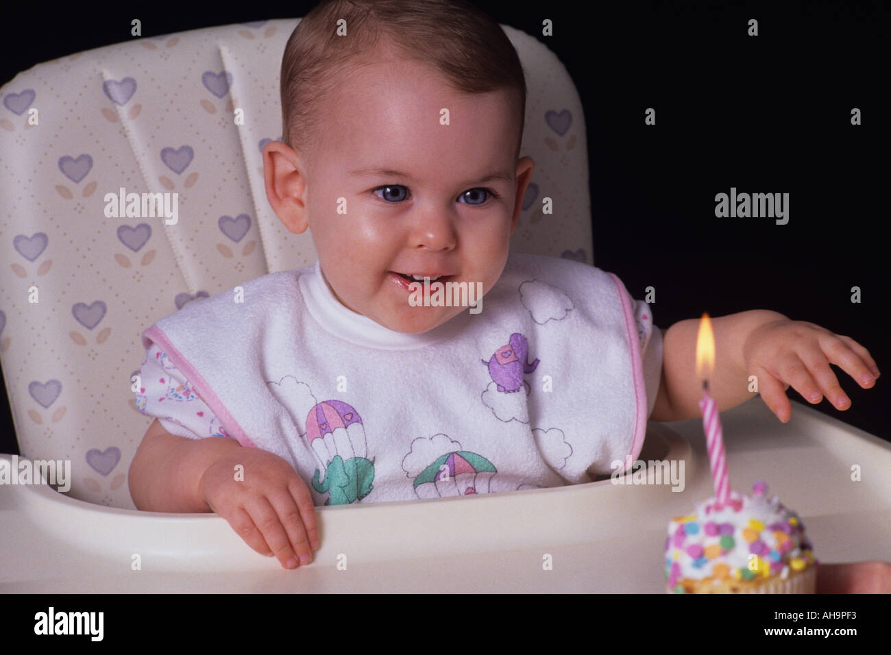 Babys first look hi-res stock photography and images - Alamy