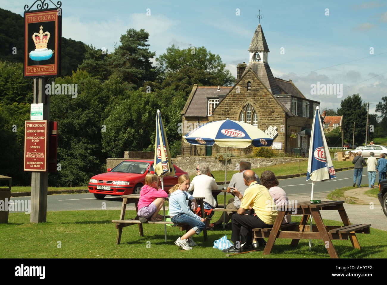 North Yorks National Park village of Hutton le Hole local pub customers ...