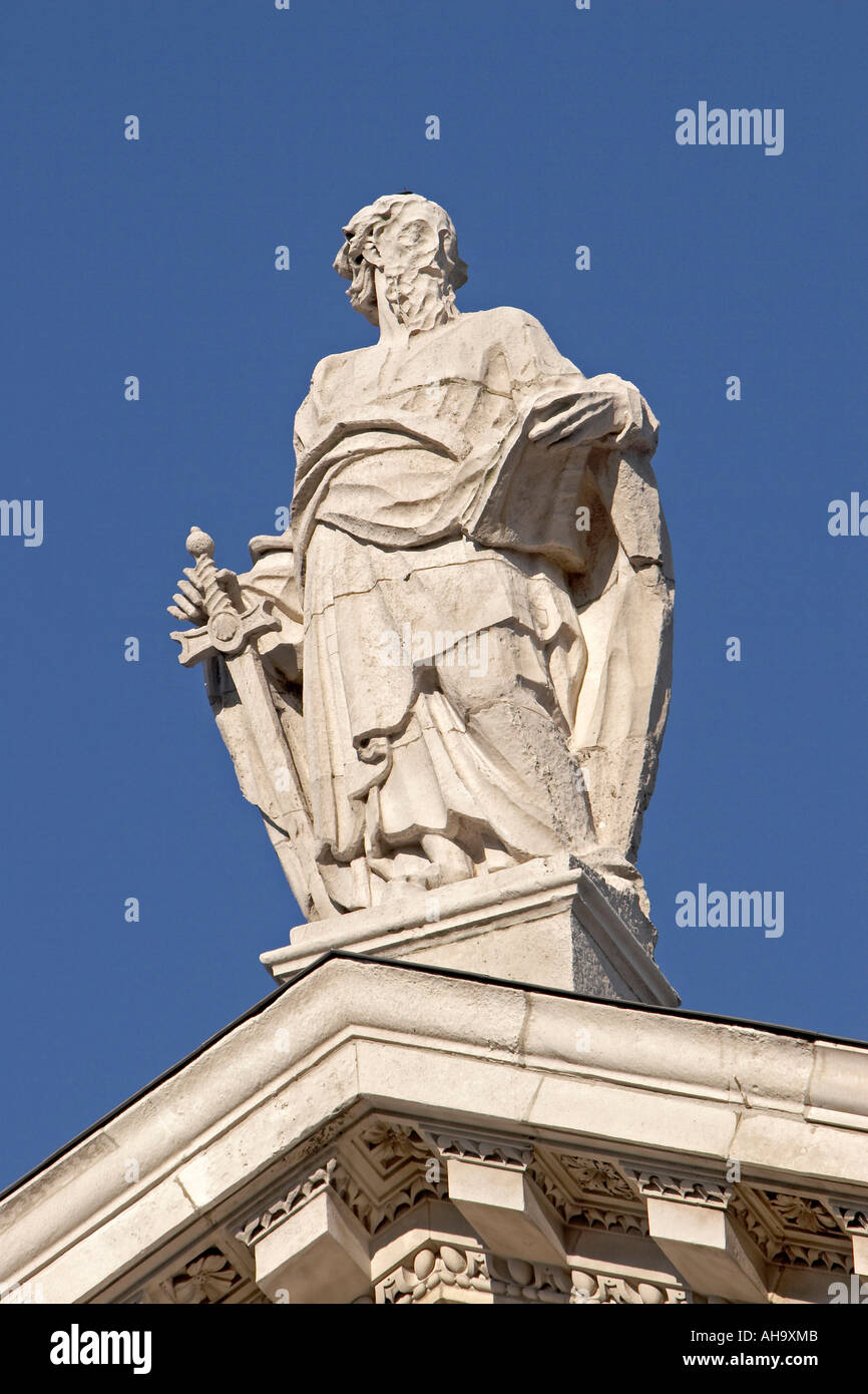 St Paul s Cathedral statue on west face showing weathering City of ...