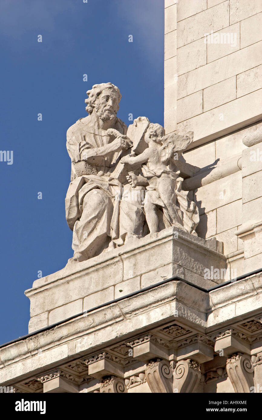 St Paul s Cathedral statue on west face showing weathering City of ...