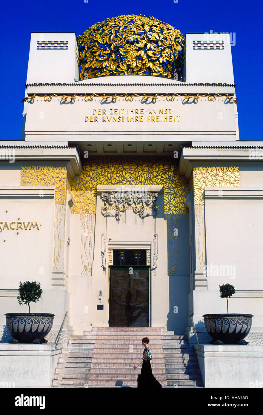 SEZESSION BUILDING BY OTTO WAGNER VIENNA AUSTRIA Stock Photo - Alamy