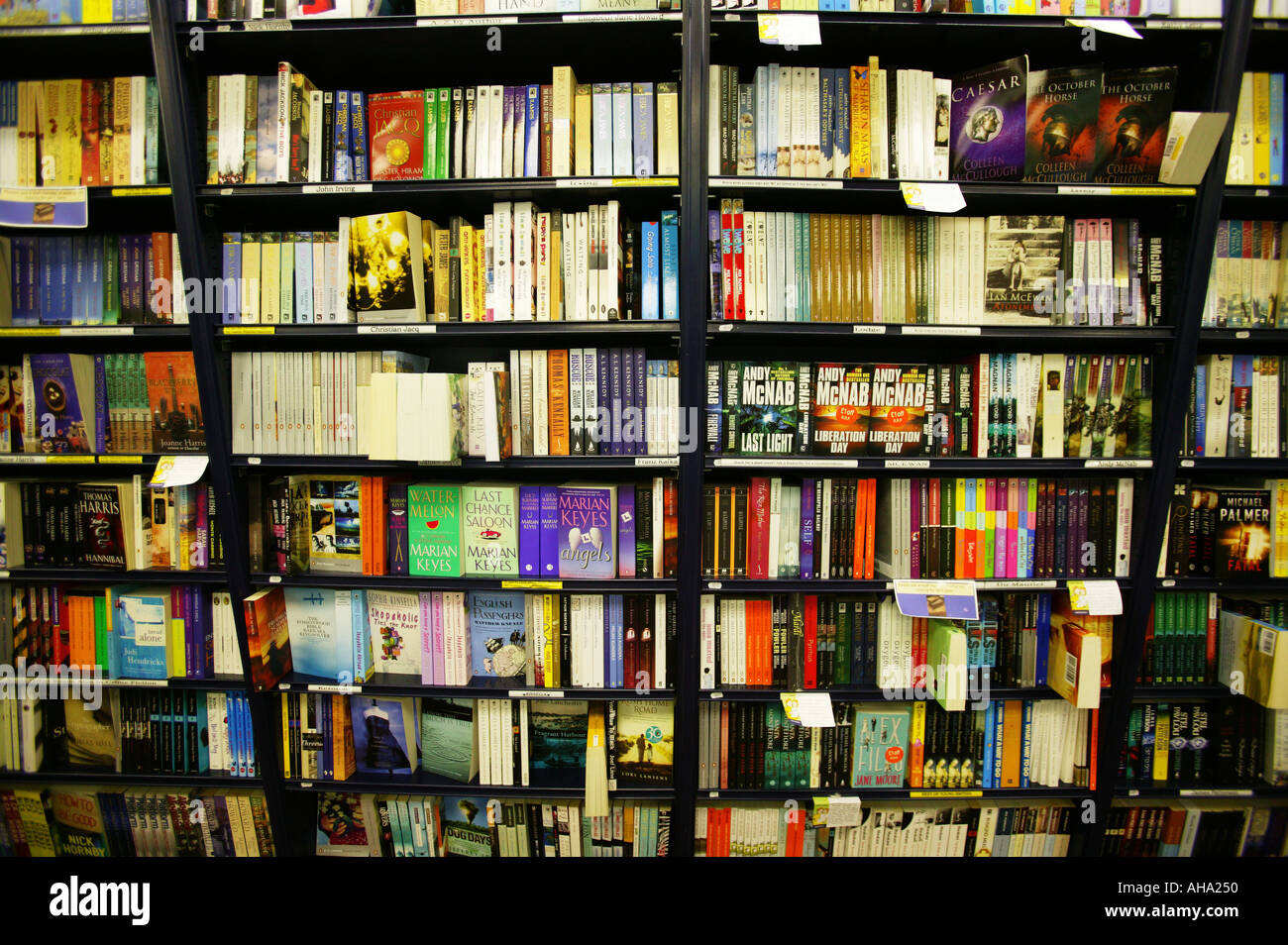 Books in a book store on the shelf Stock Photo - Alamy