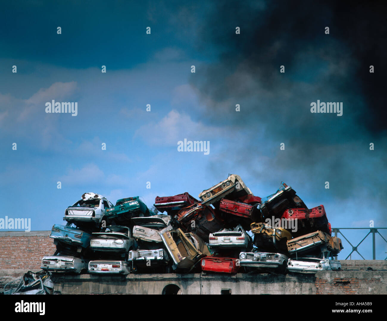 Pall of black smoke hi-res stock photography and images - Alamy