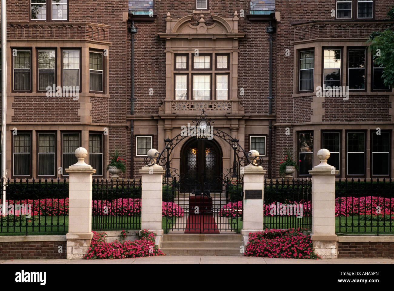 Minnesota summit avenue mansion hi-res stock photography and images - Alamy