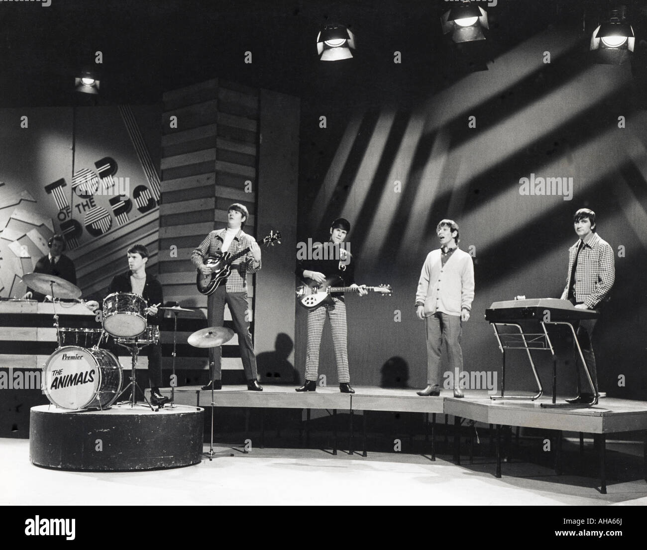 THE ANIMALS UK pop group in 1965. From left John Steele, Chas Chandler ...