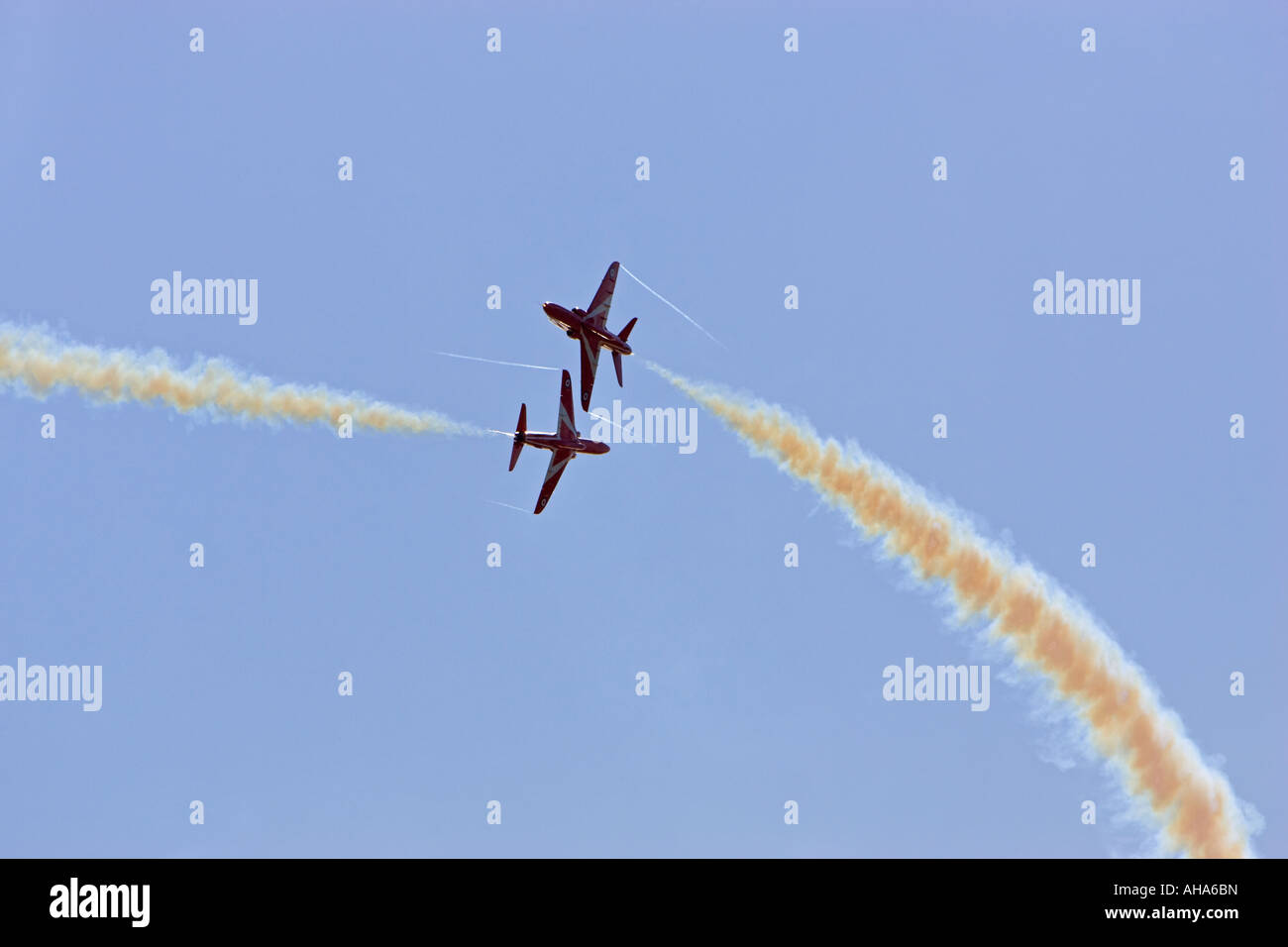 Near miss hi-res stock photography and images - Alamy