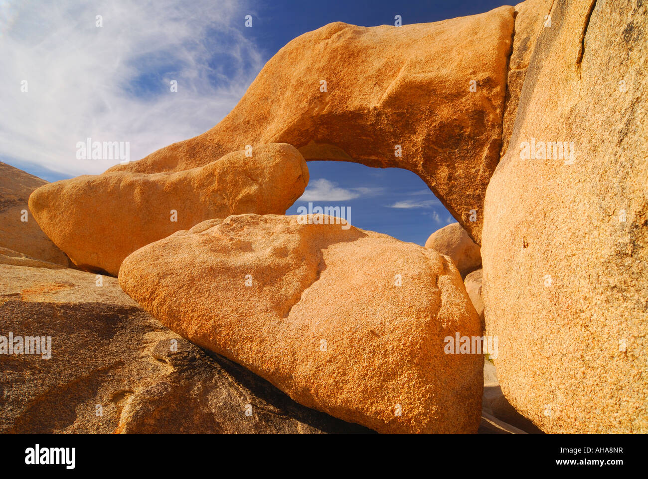 Joshua Tree National Park, California - Granite Arch Stock Photo - Alamy