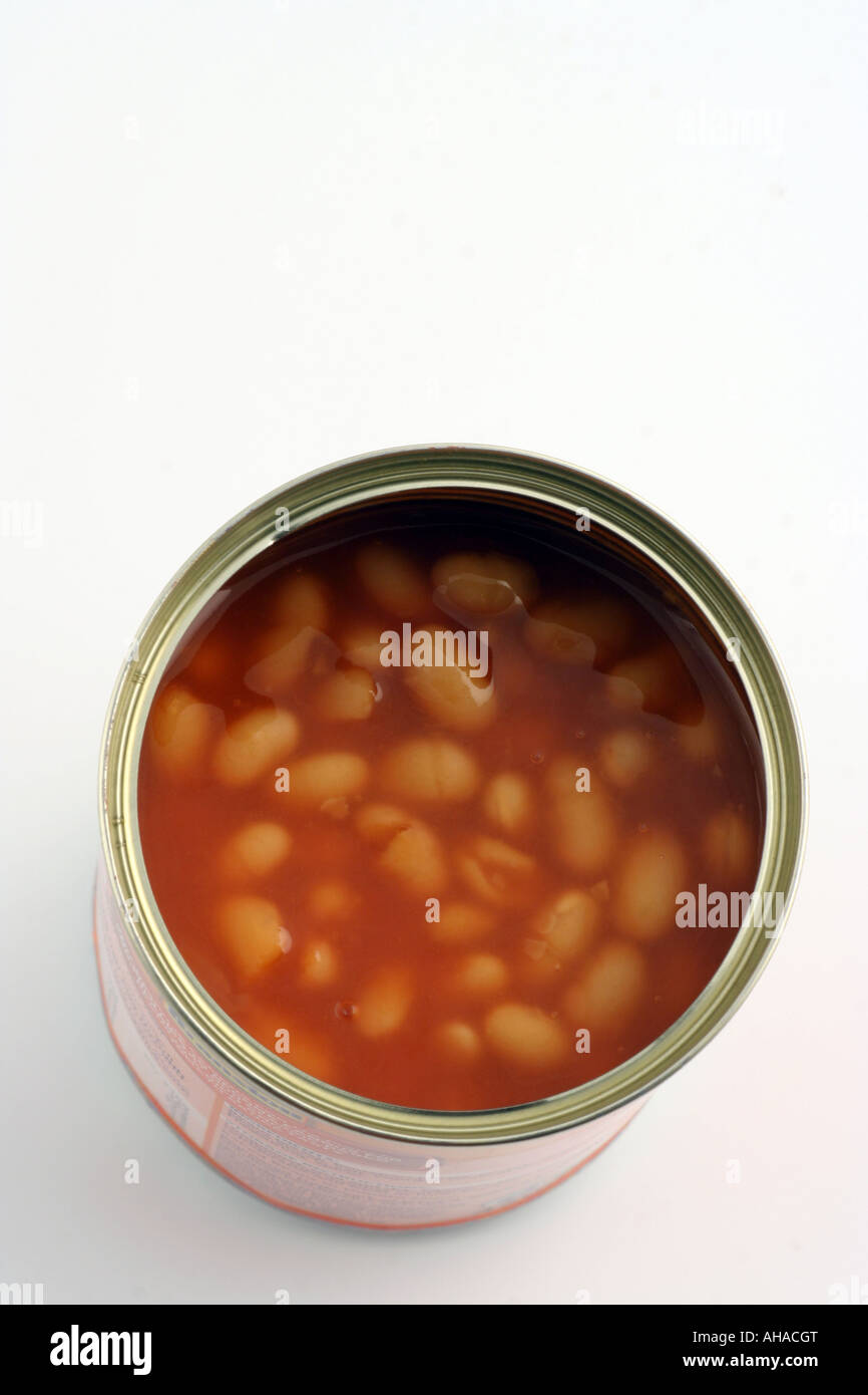 Tin of baked beans Stock Photo - Alamy