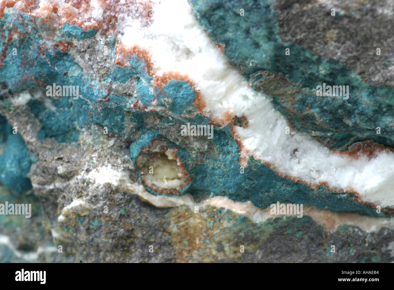 Malachite crystal form hi-res stock photography and images - Alamy