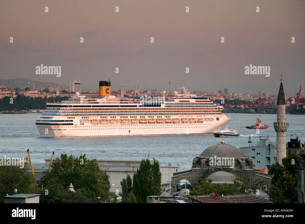 Cruise ship leaving the port of Karakoy at Istanbul, Turkey Stock Photo ...