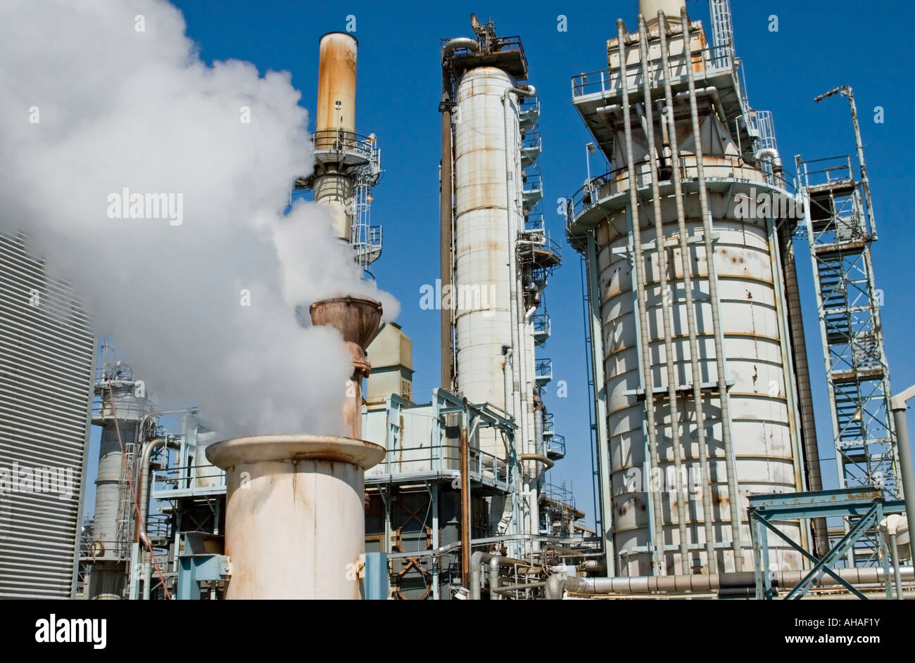 The complex systems of an oil refinery and its operations Stock Photo ...