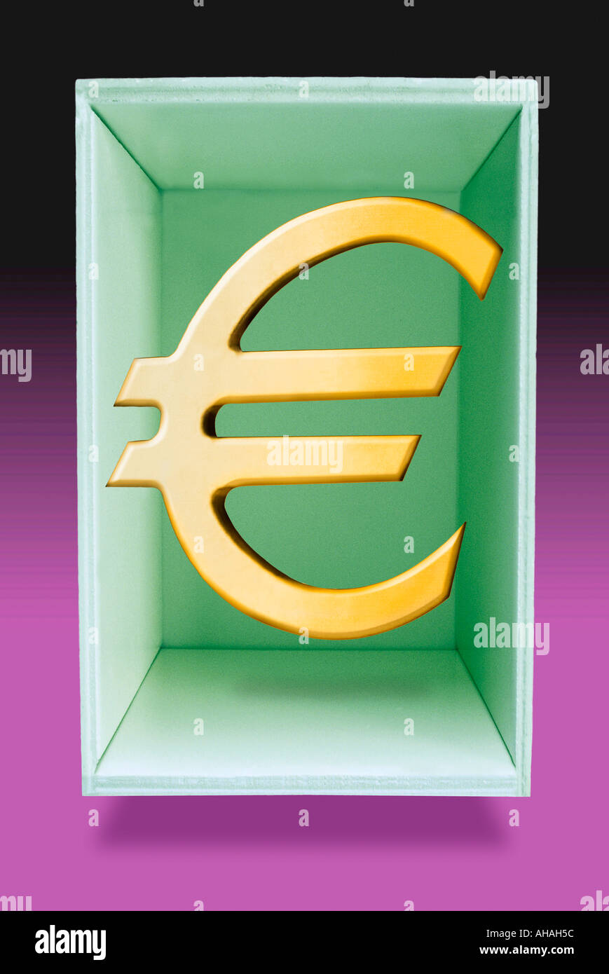 Euro Symbol in box Stock Photo - Alamy