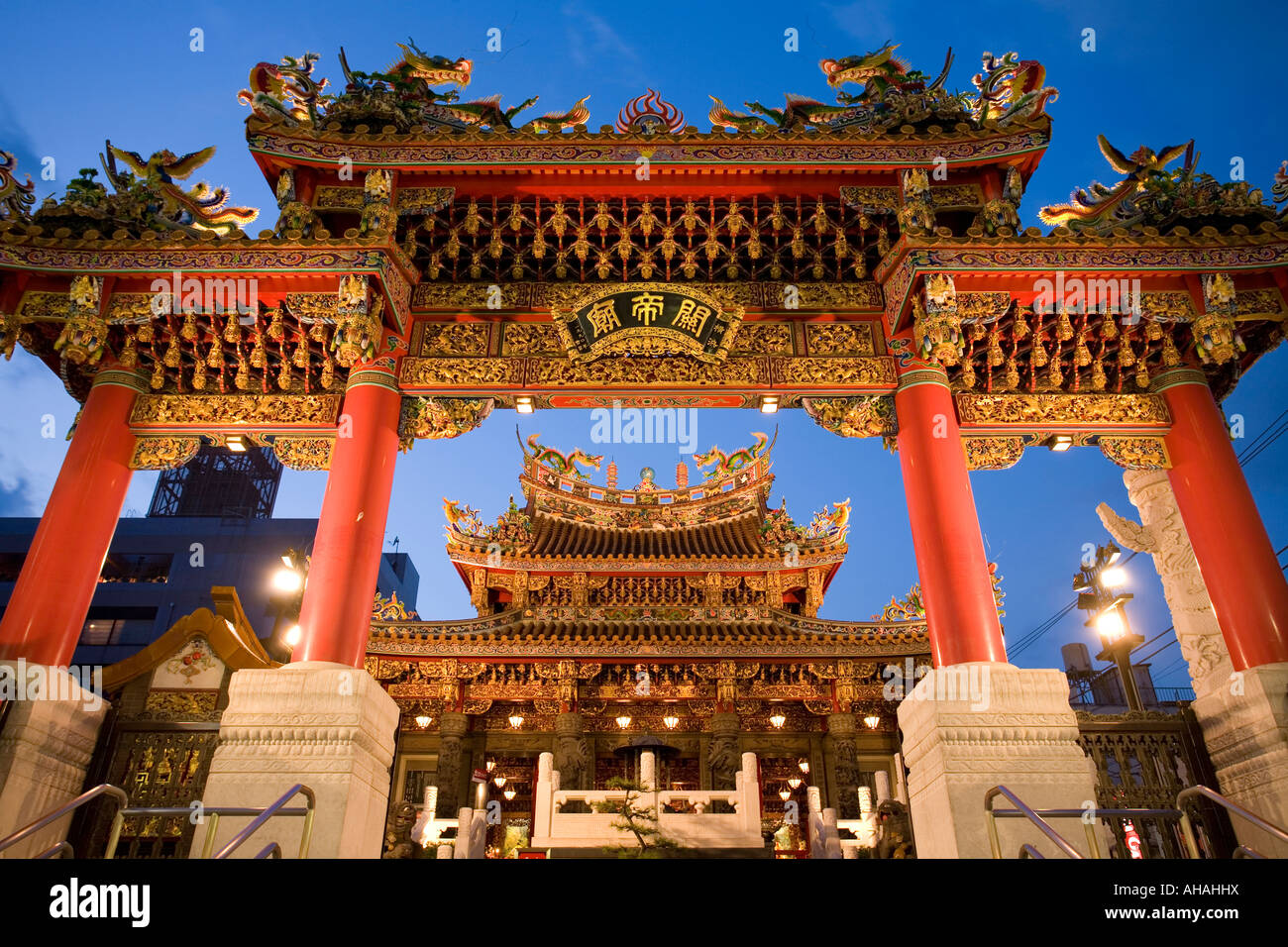 Zenrin mon gate hi-res stock photography and images - Alamy