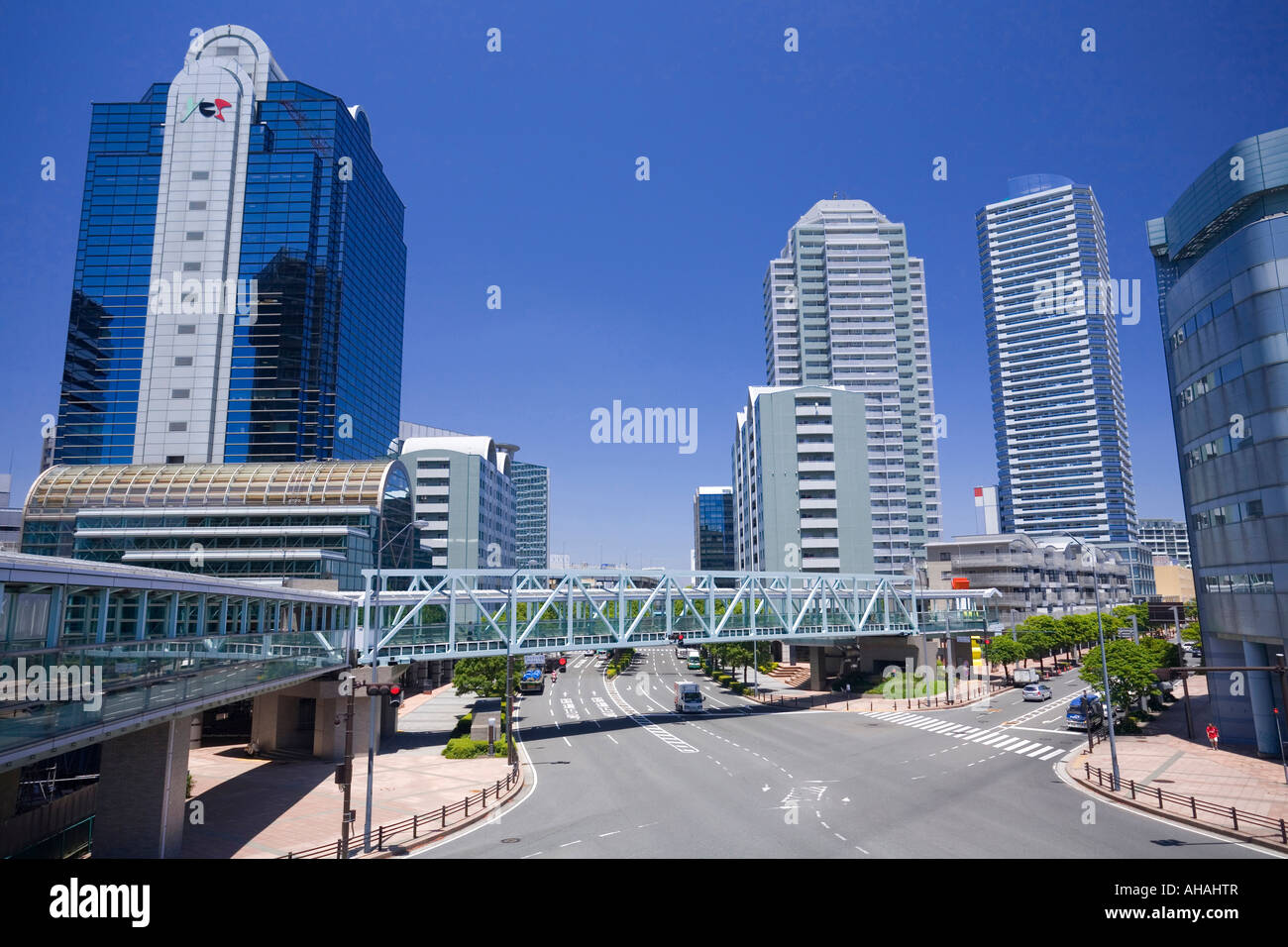 Side tall hi-res stock photography and images - Alamy