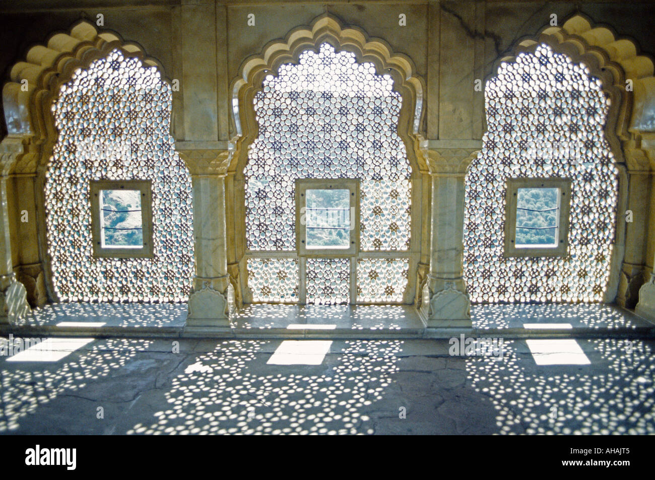 Jaali or Jali Screen in the Amber Fort, Jaipur, India Stock Photo - Alamy