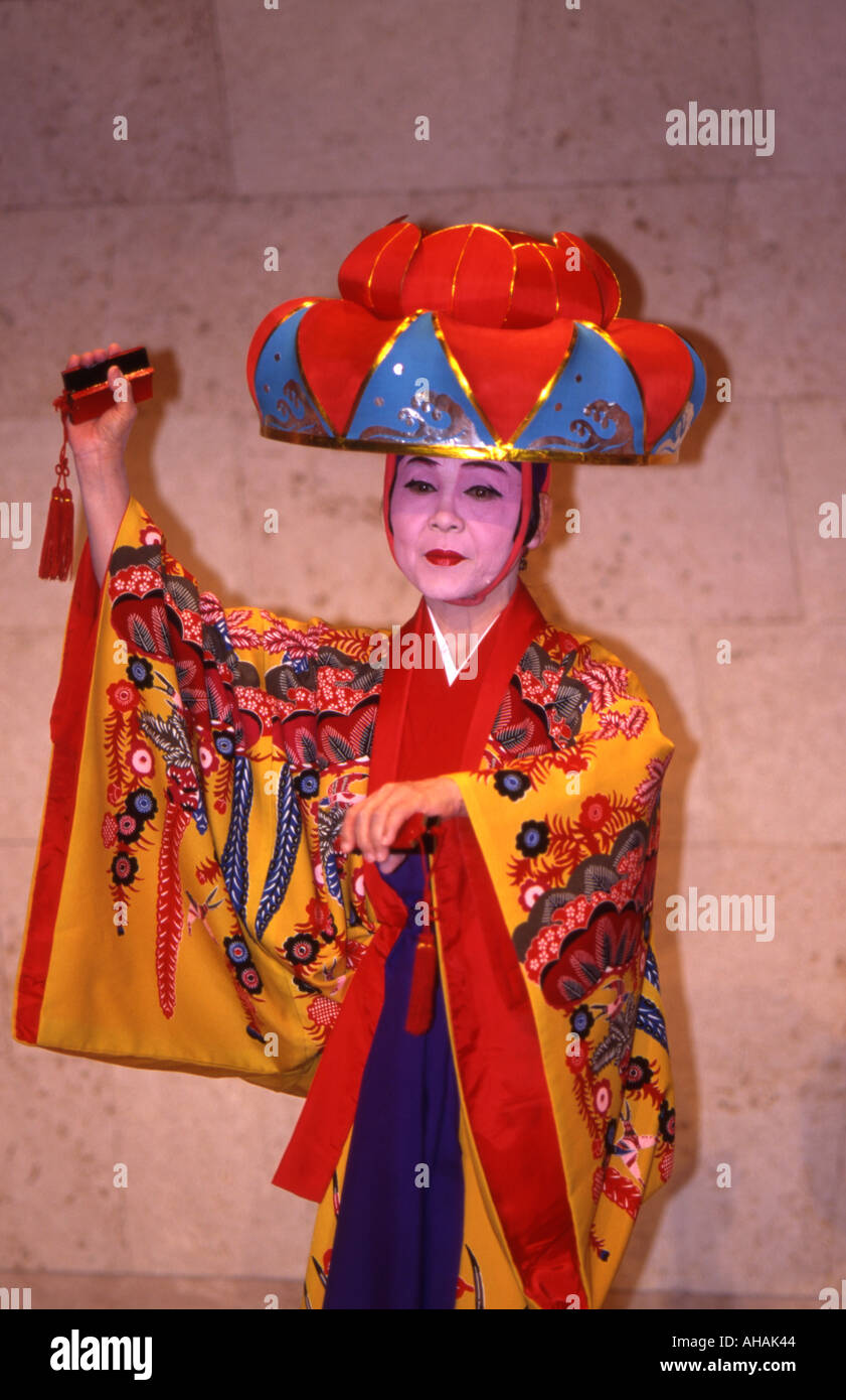 Traditional dance and costume Okinawa Japan Stock Photo - Alamy