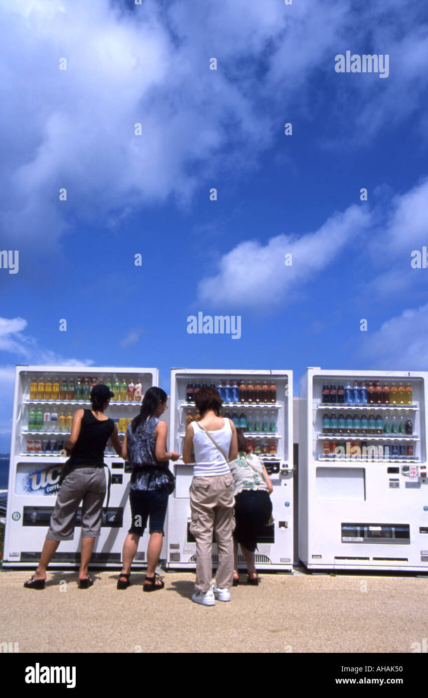Japanese vending machines Stock Photo - Alamy