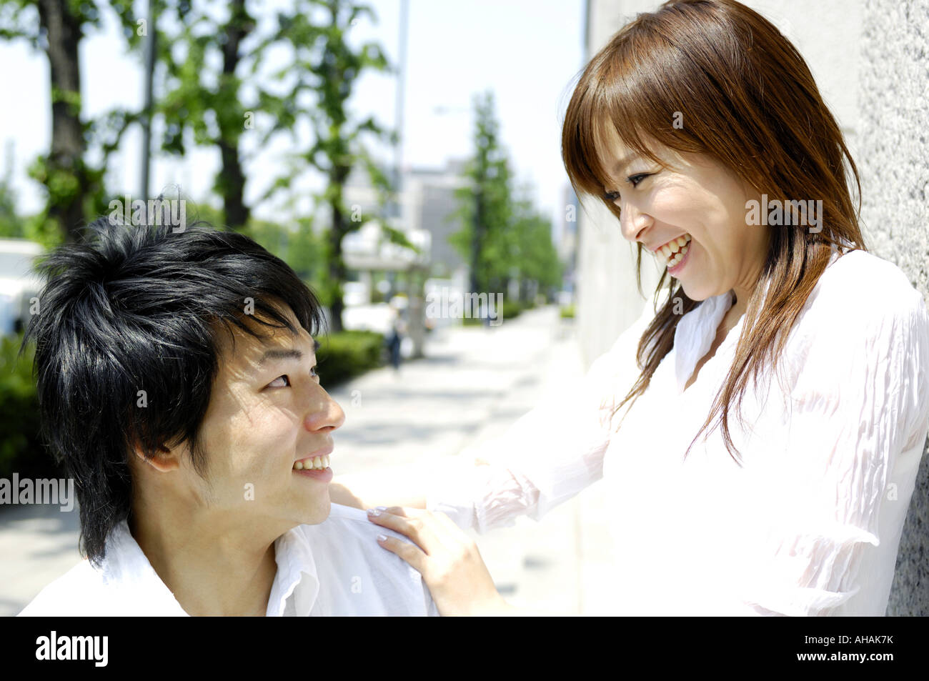 Couple dating corner hi-res stock photography and images - Alamy