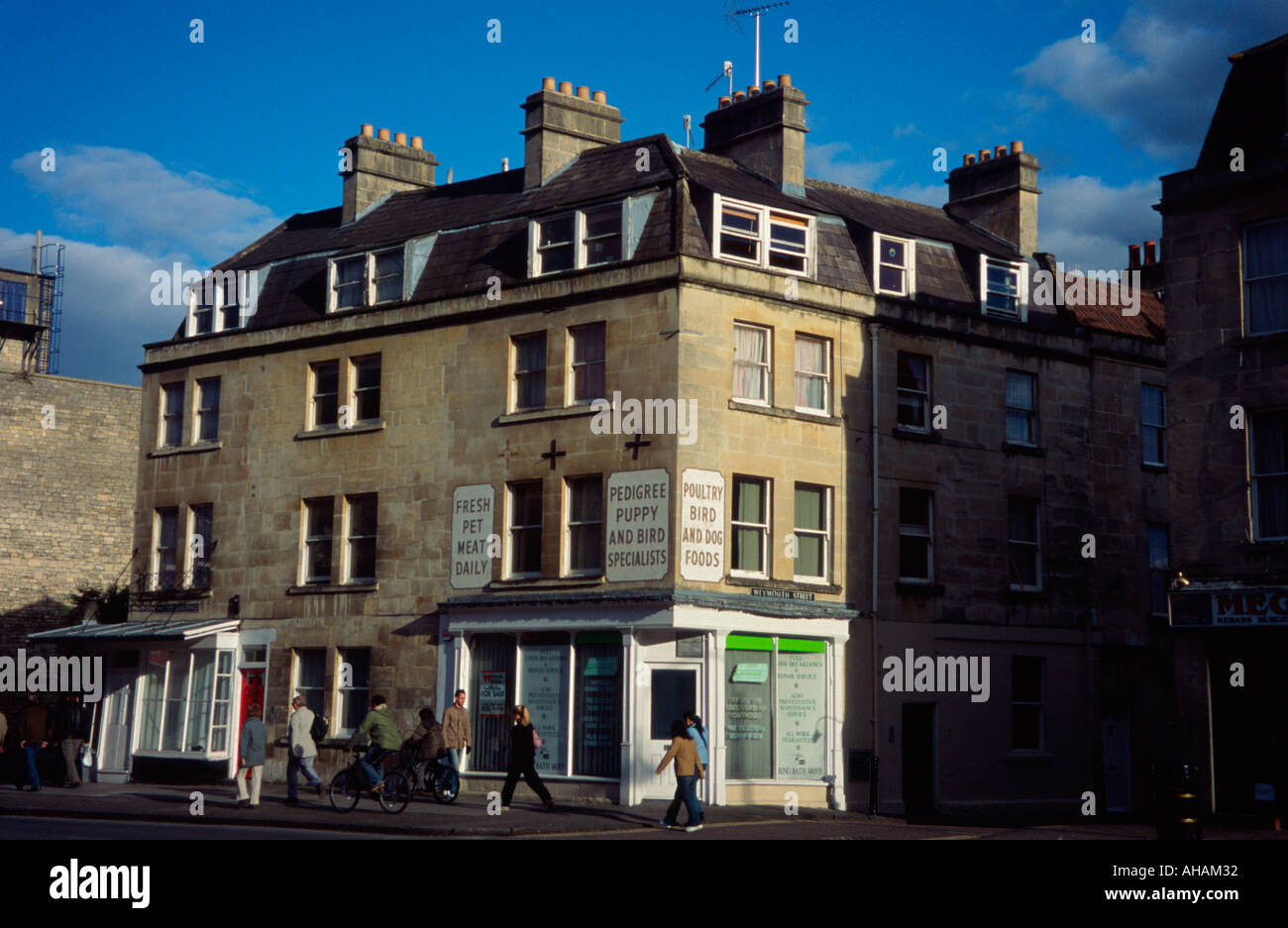 Walcot stores hi-res stock photography and images - Alamy