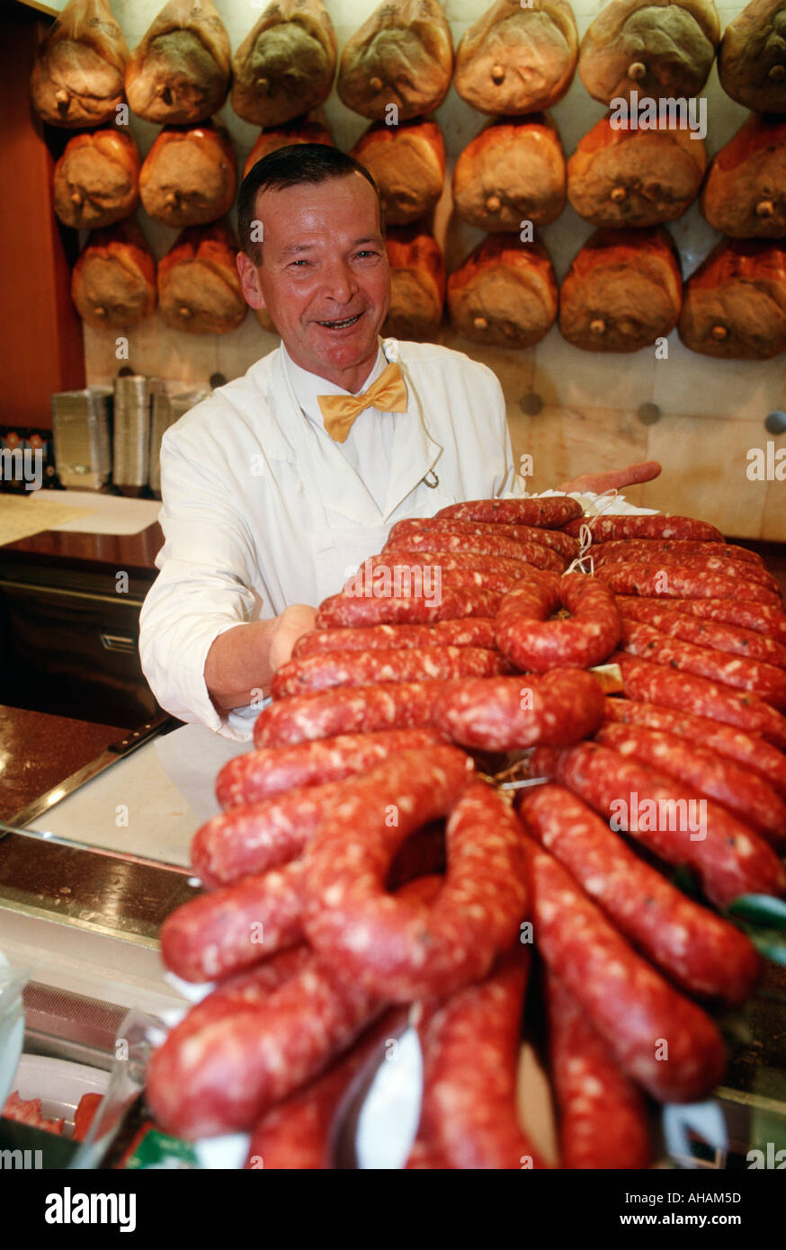 Milan Italy The famous Peck foodstore Stock Photo - Alamy