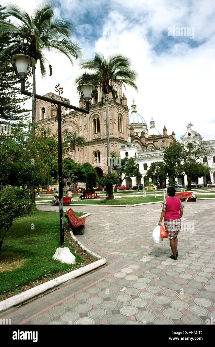 Ecuador Cuenca Parque Calderon Stock Photo - Alamy