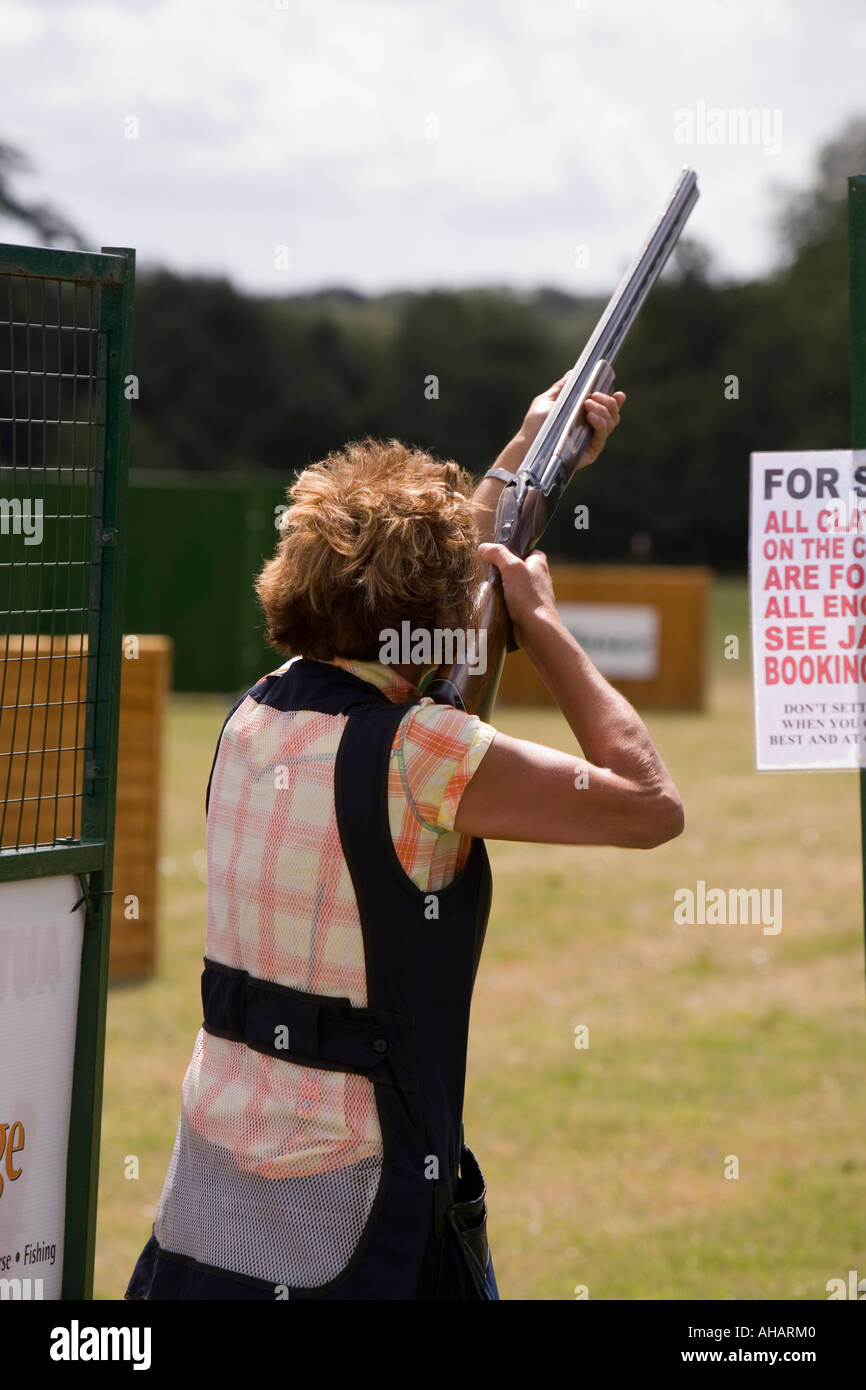 Woman clay pigeon shooting hi-res stock photography and images - Alamy