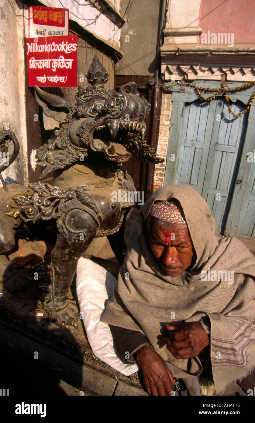 Nepal Kathmandu Nateshwar Temple man and lions guarding entrance Stock ...