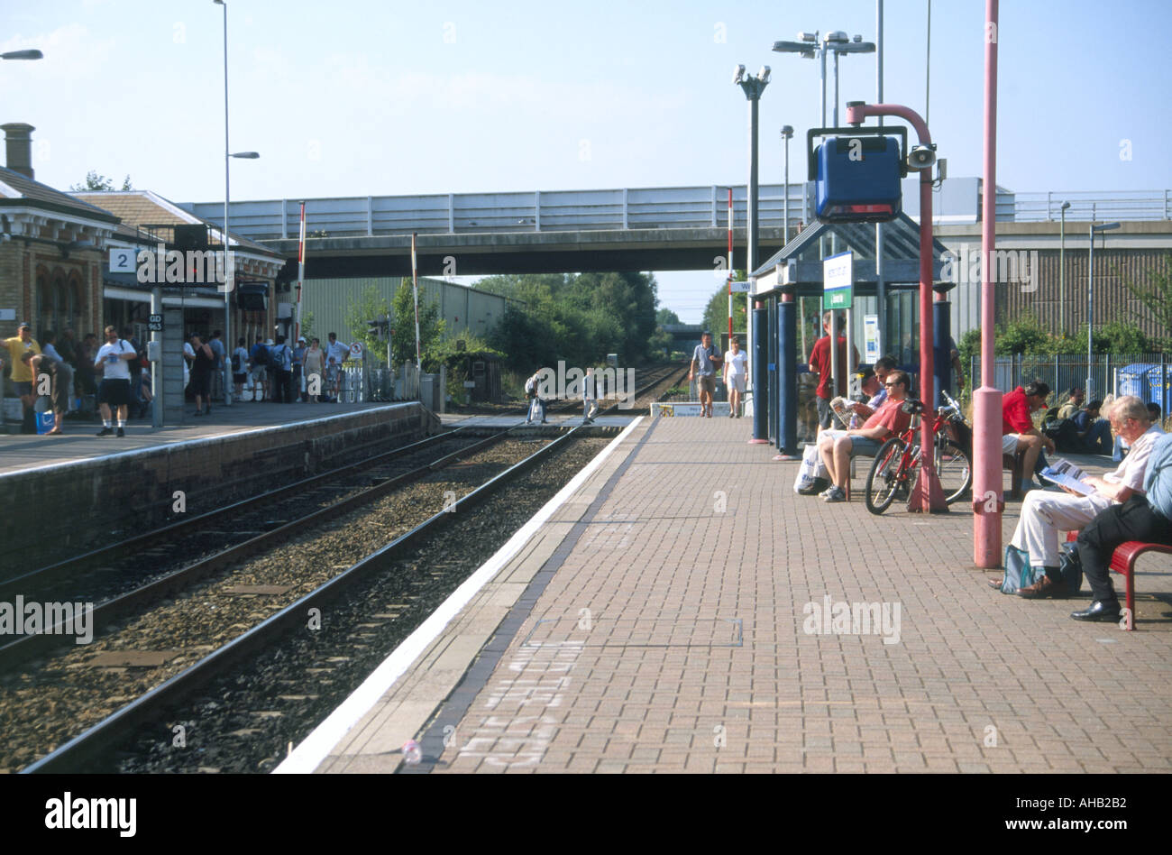 Farnborough north station hi-res stock photography and images - Alamy