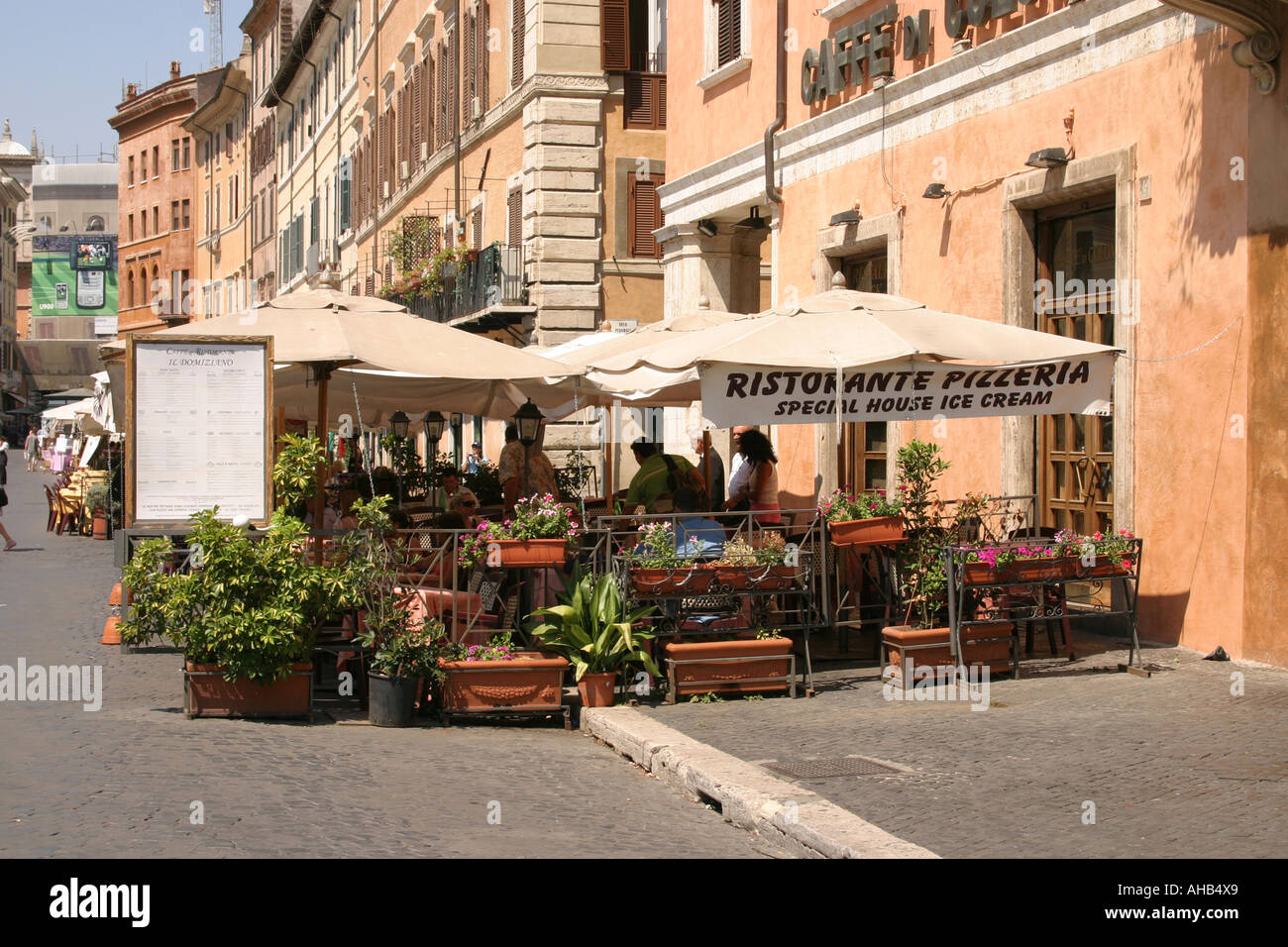 A restaurant within the Piazza Navona Rome Italy Stock Photo - Alamy