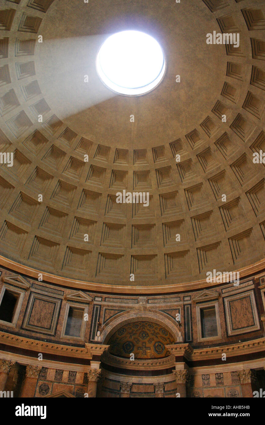 Inside the Pantheon Rome Italy Stock Photo - Alamy