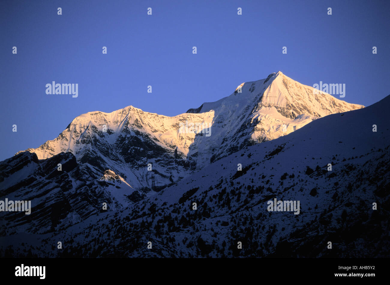Lower himalayan range hi-res stock photography and images - Alamy