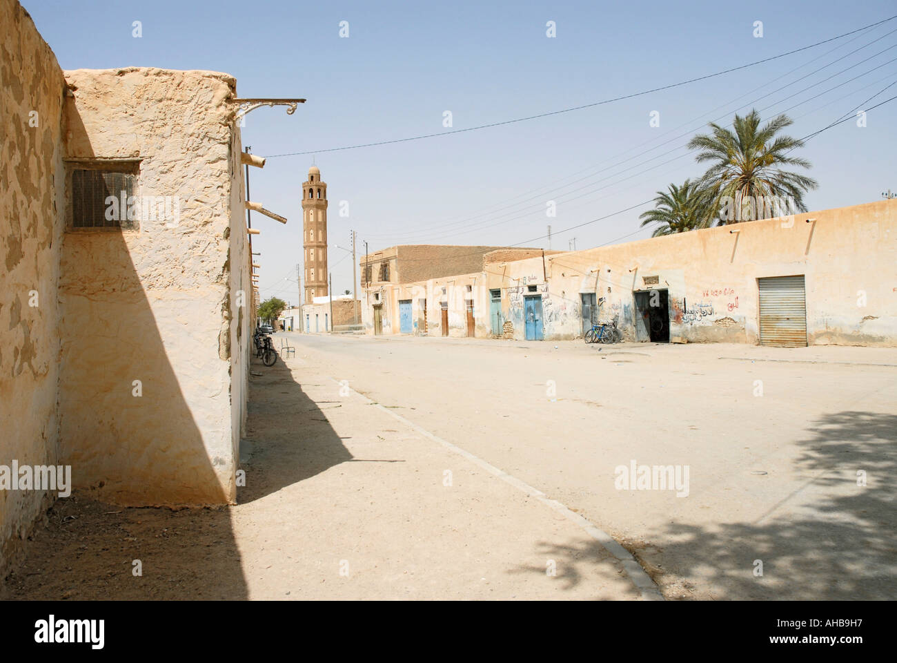 the south Tunisian oasis village of Degache Stock Photo - Alamy