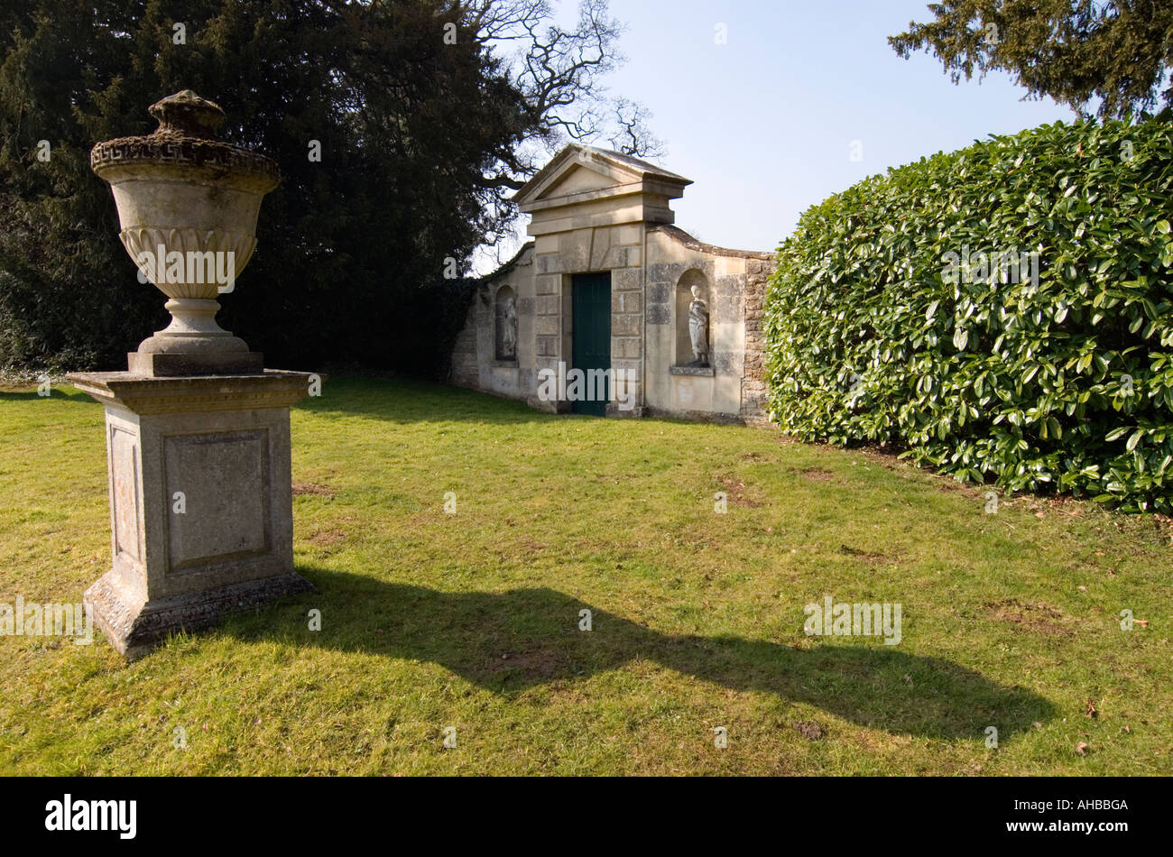 Rousham gardens hi-res stock photography and images - Alamy