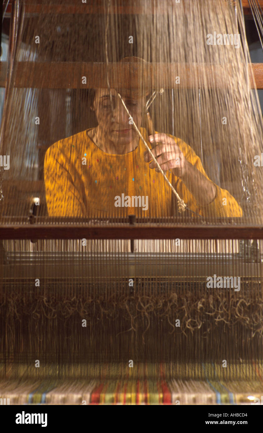 Brocade fabric loom hi-res stock photography and images - Alamy