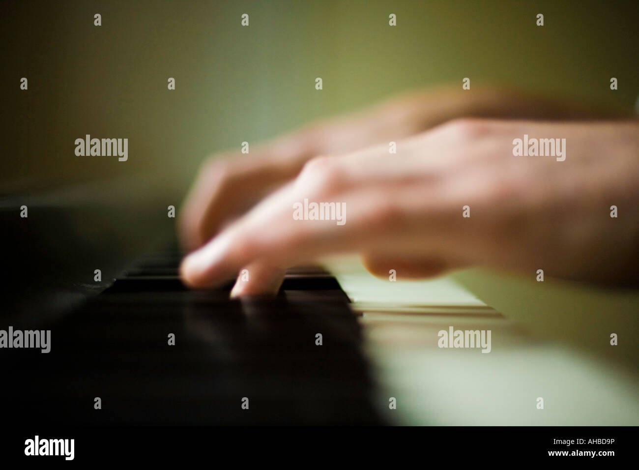 Nimble hands hi-res stock photography and images - Alamy