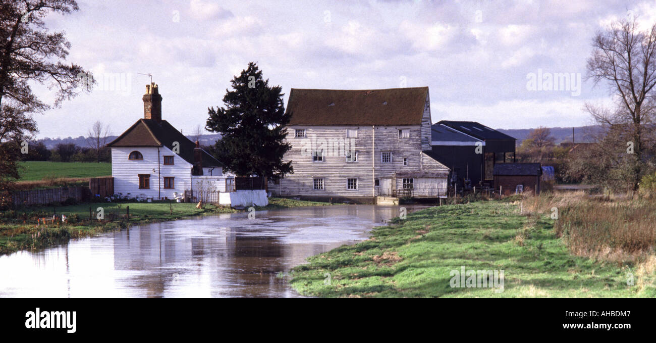 Roding river uk hi-res stock photography and images - Alamy